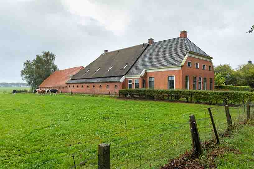 Moderne interieur in een monumentale boerderij