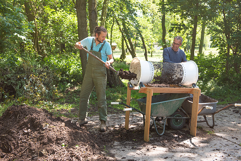 Zelf een compostzeef maken
