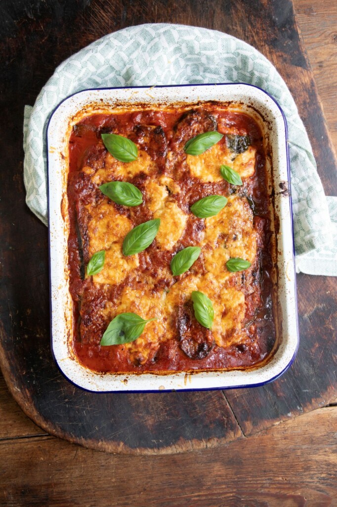 Courgette-ovenschotel met tomatensaus en mozzarella - Landleven